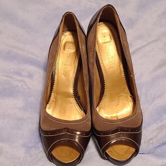 Fahrenheit | Shoes | Faherenheit Twoton Rown Heels Suede And Leather ...